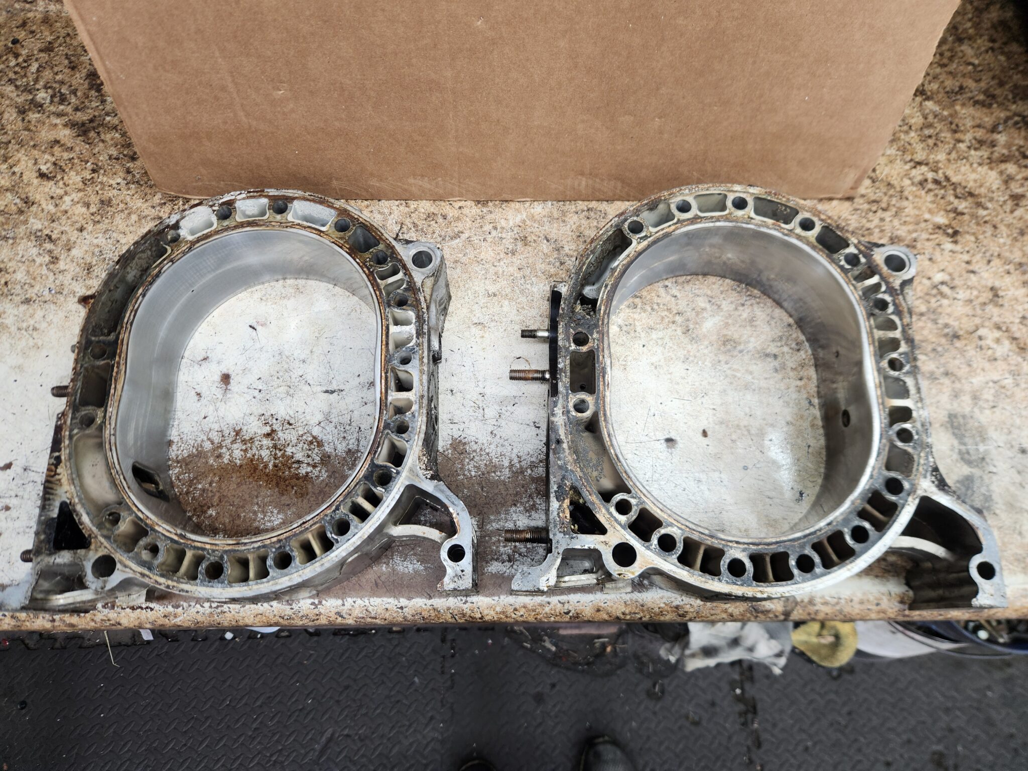 rx7 86-91 non turbo used engine rotor housing set pair housings ...